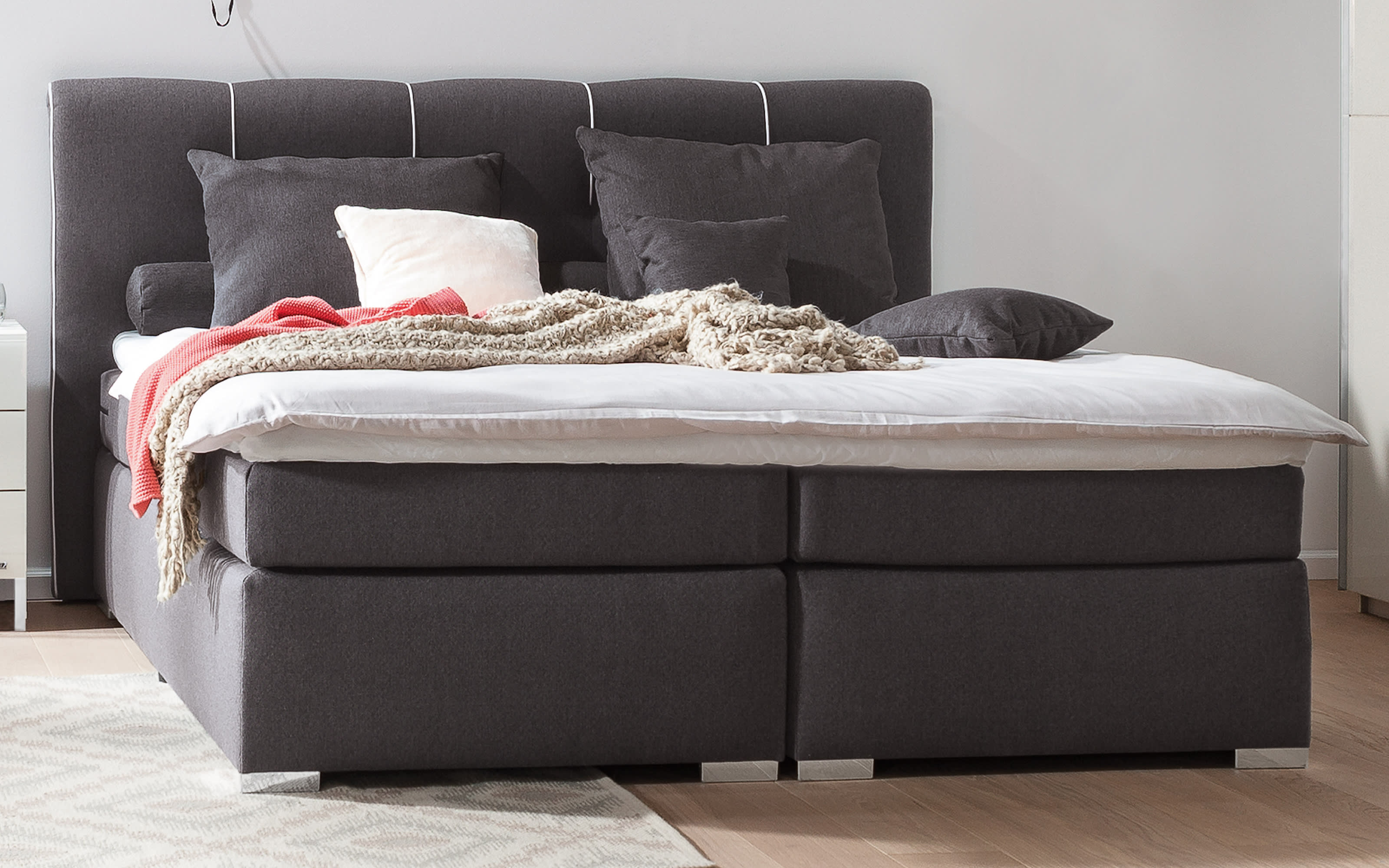 Boxspringbett Memphis in anthrazit, Kopfteil mit Ziernähten online bei ...